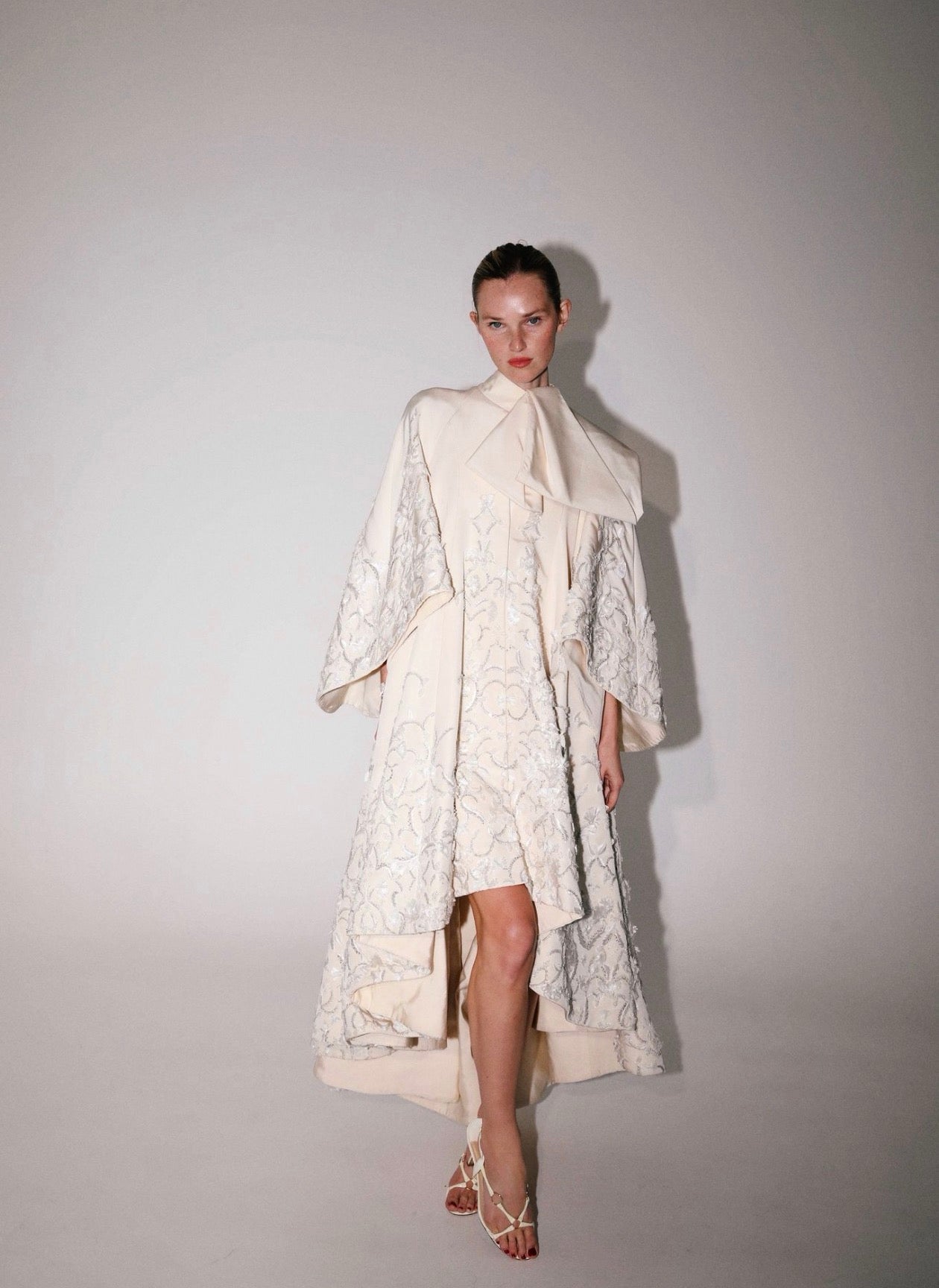S/S 2016 haute couture cape dress – Raffe